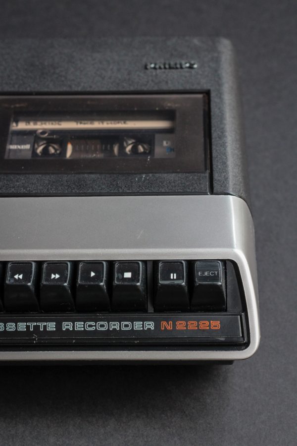 Philips N2225 Cassette Recorder - Radio Retro