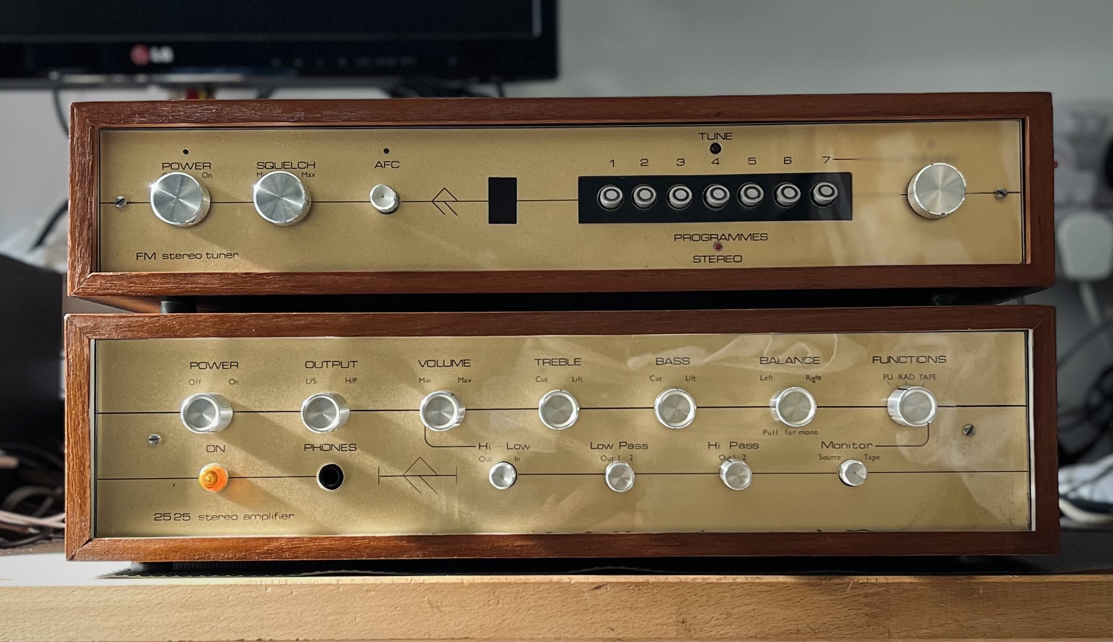 Homebrew 1970s Hifi Stereo 25w Amplifier and FM Tuner - Radio Retro